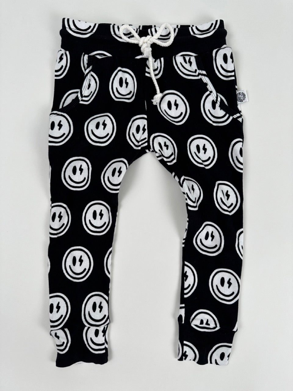 JOGGERS – untamed threads